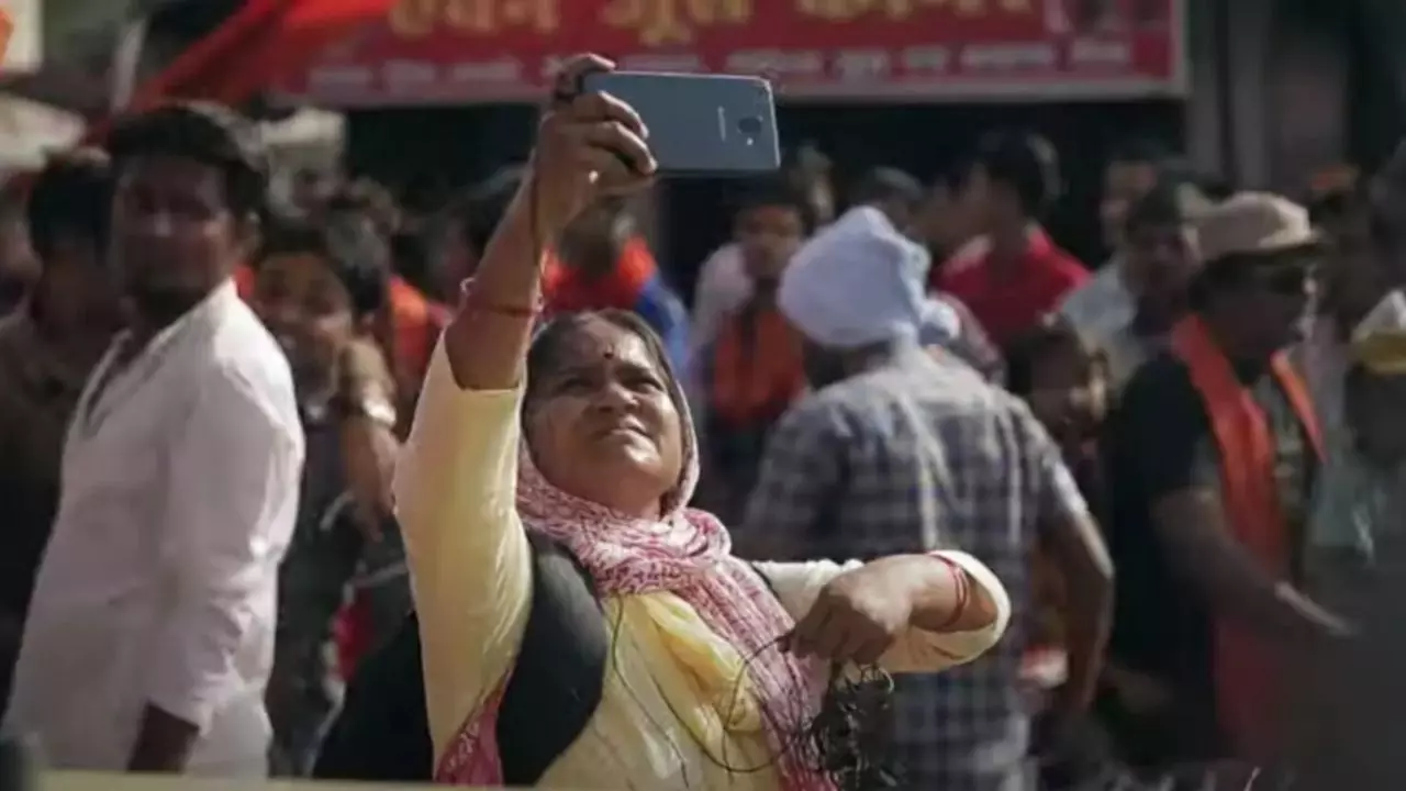 Writing With Fire, Indian Documentary On Dalit Women Journalists ...